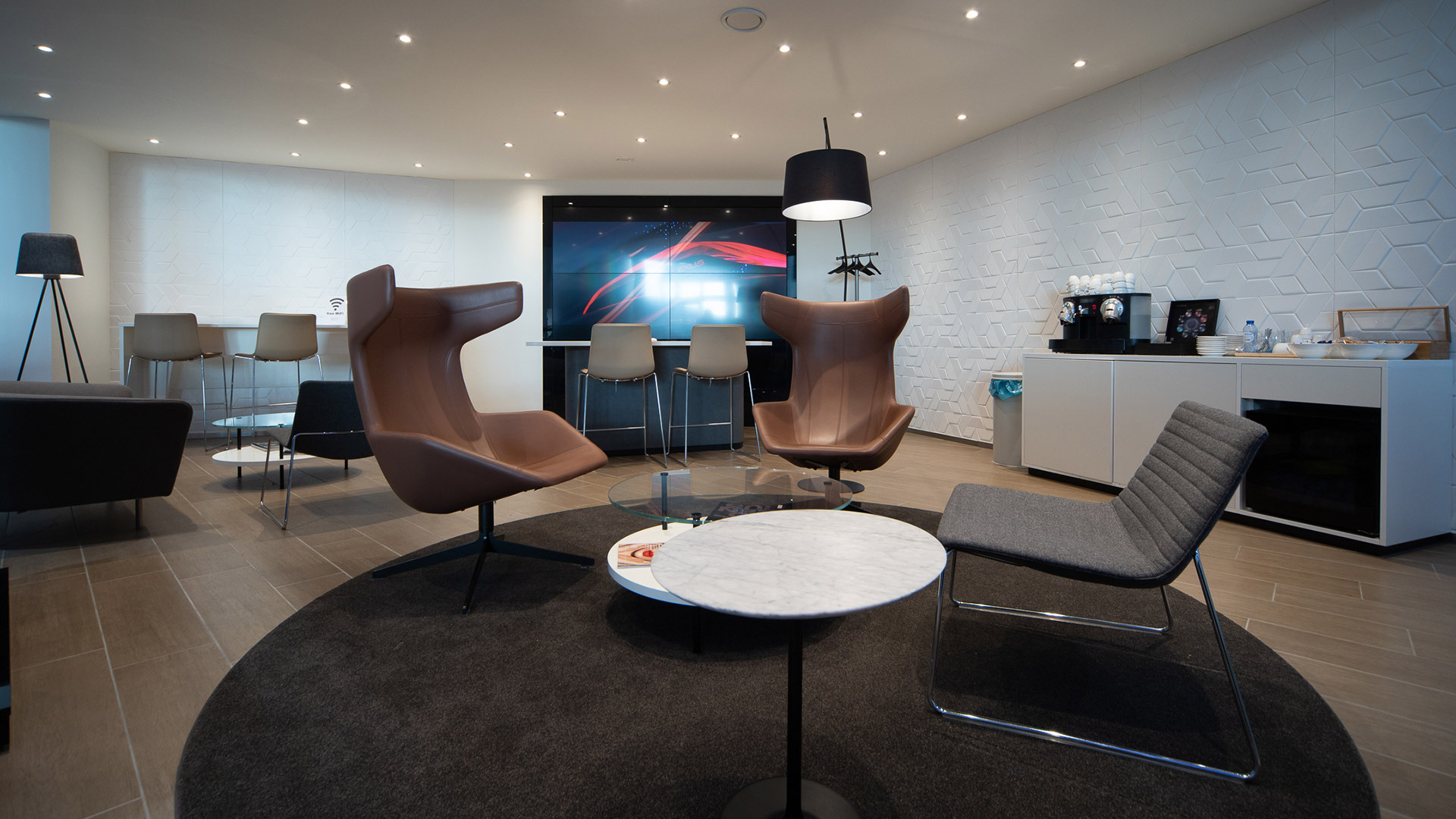 Lexus Den Haag | Welkom op onze Lexus dealer website.