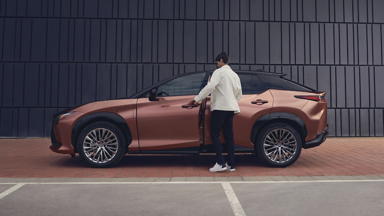 Lexus Sittard | Welkom op onze dealer website | Lexus.nl