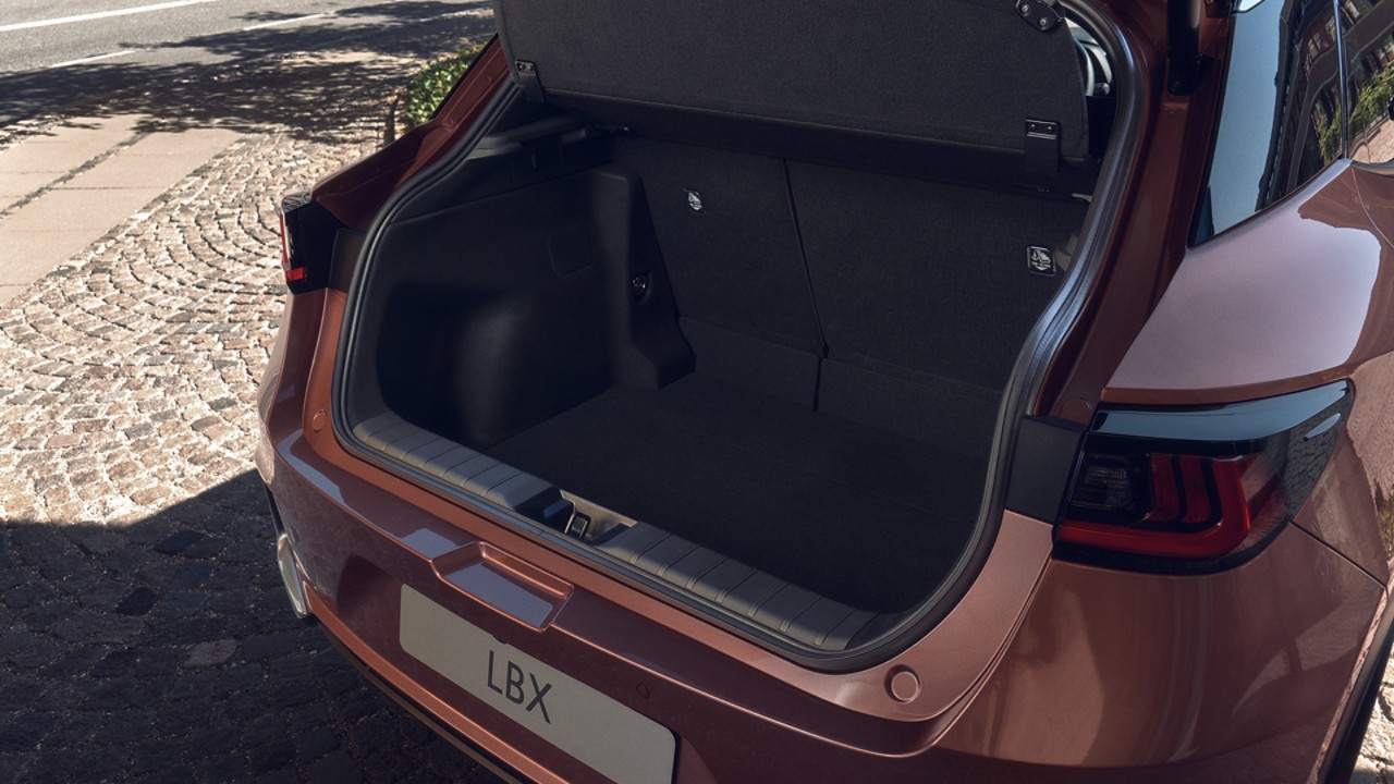 Lexus LBX | Gewoon buitengewoon | Lexus.nl