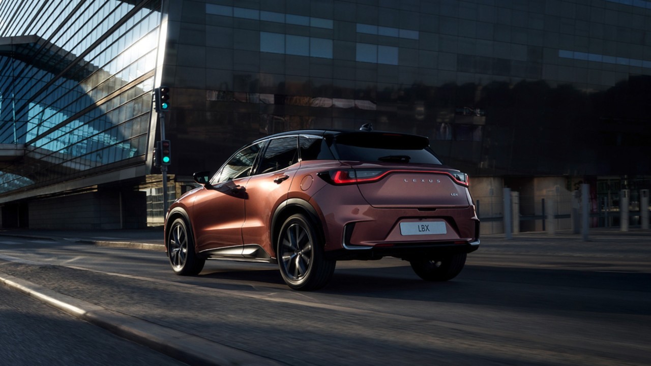 Lexus LBX | Gewoon buitengewoon | Lexus.nl