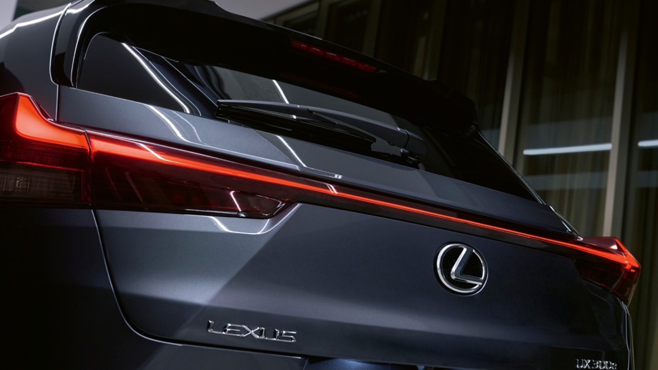 Ontdek de nieuwe Lexus UX 300e | Lexus.nl